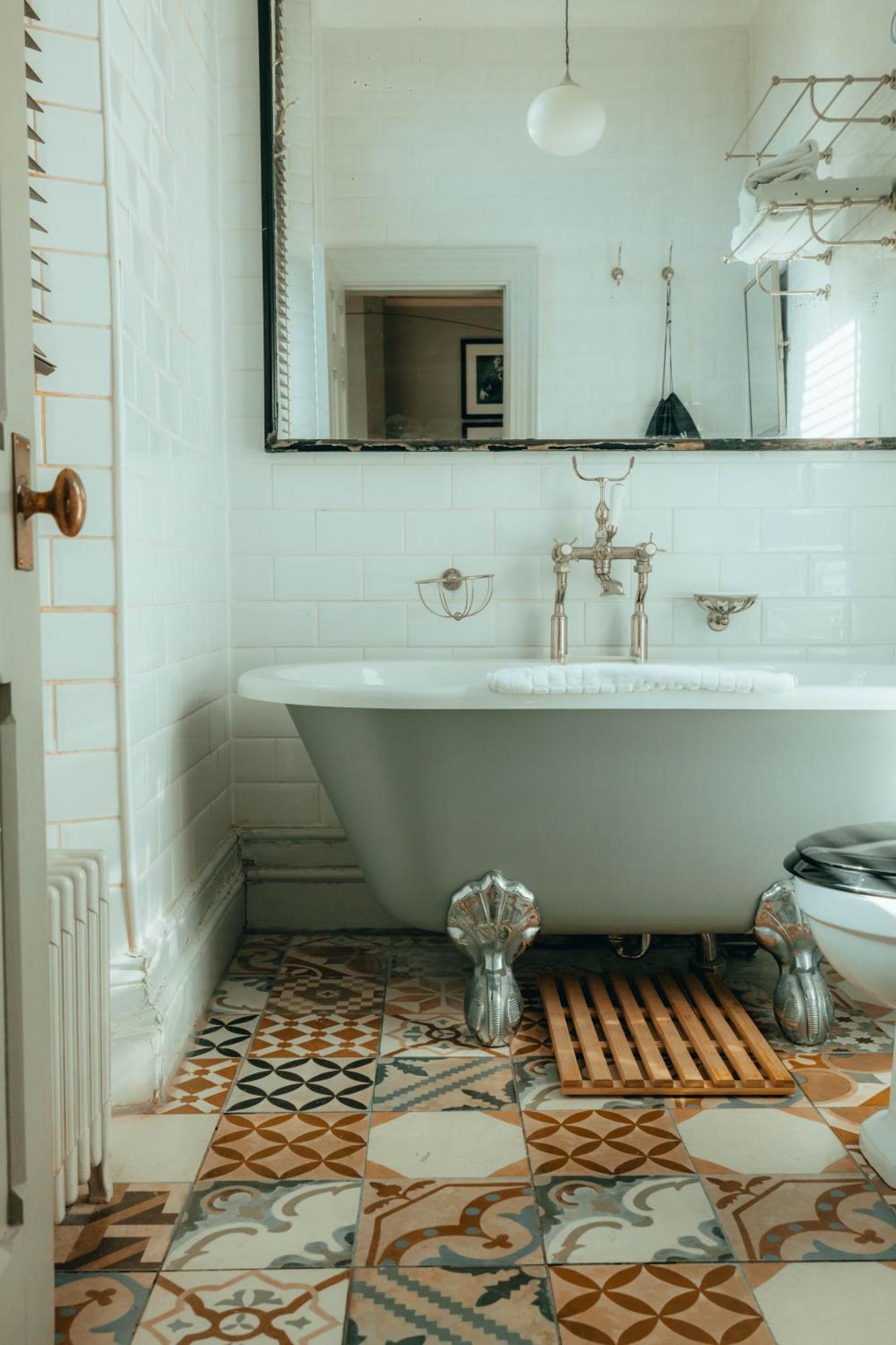 HOTEL RUDLOE HALL | ⋆⋆⋆ | CORSHAM, UNITED KINGDOM | SEASON DEALS FROM £153